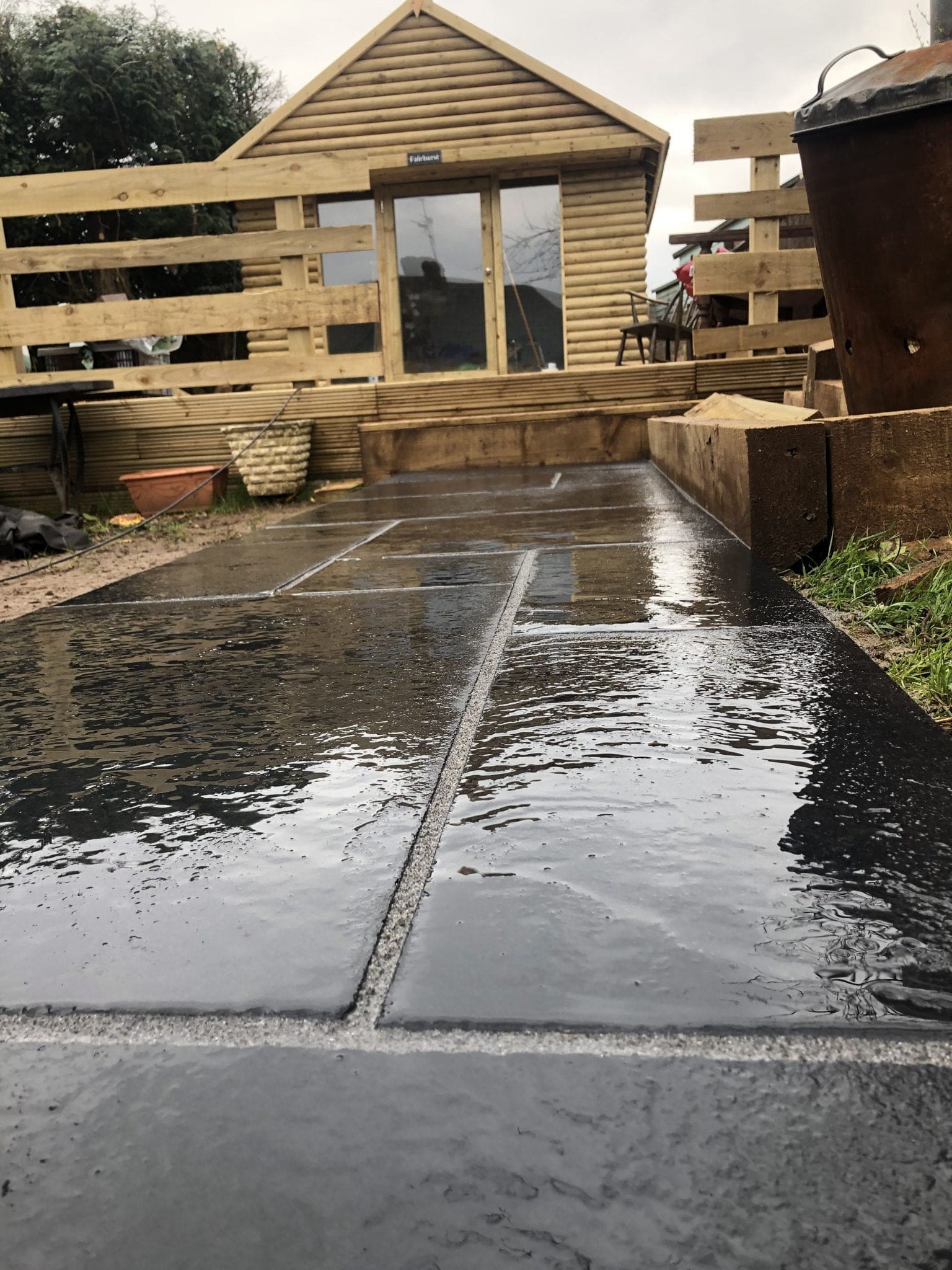 Black Limestone Mixed Pack Natural Sawn Edges - Sandstone Supplies Uk