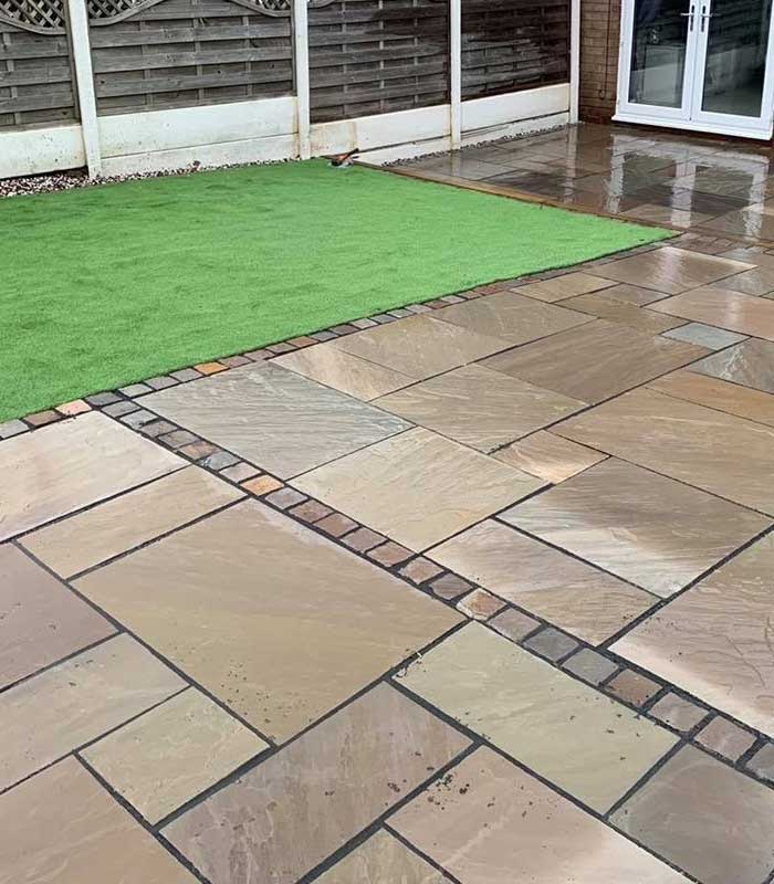 Raj Green Riven Cobbles- Indian Sandstone - Sandstone Supplies Uk